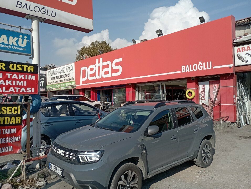Jant ve lastikçiler Suat Bakır Oto Lastik, Ankara, foto