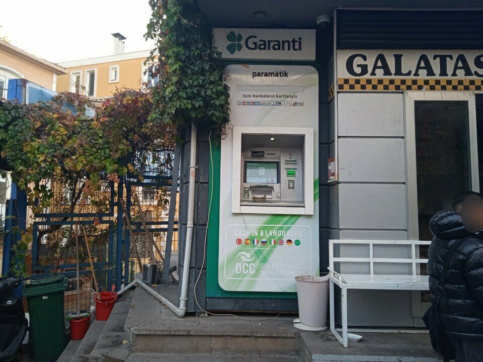 ATM'ler Garanti BBVA ATM, İstanbul, foto