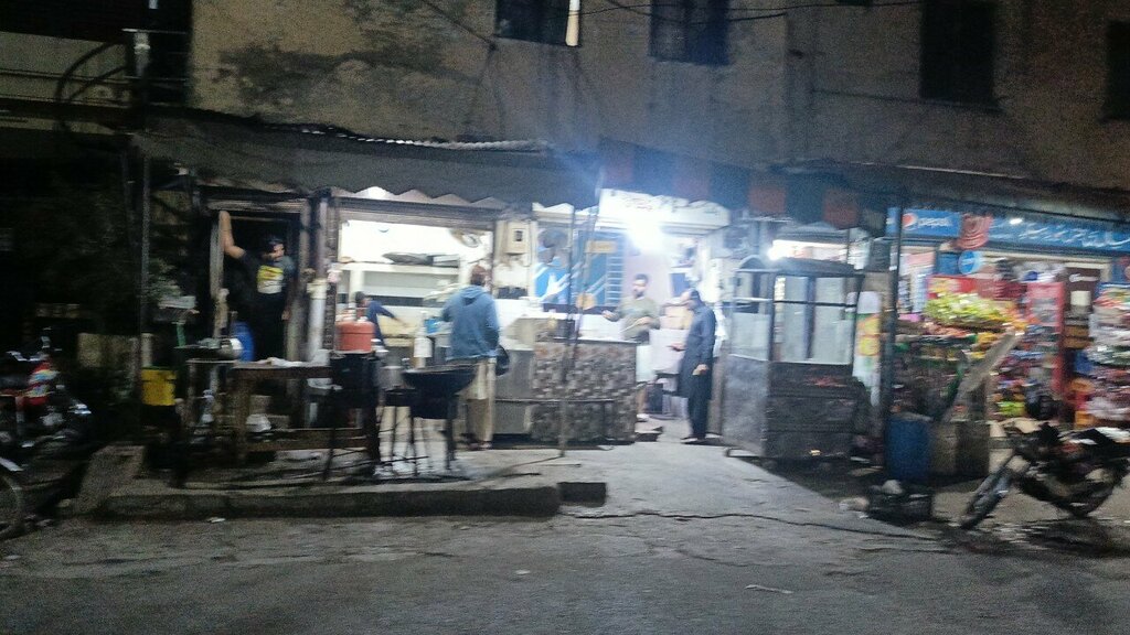 Bebek besleme merkezleri Gujjar milk shop, Lahor, foto