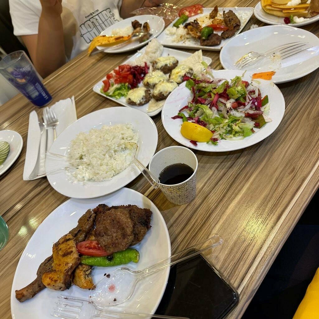 Restoran Arı Köşk Pide & Kebap & Lahmacun, Ortahisar, foto