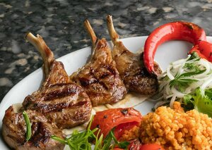 Köz Kebap Salonu (Yalova, Yalova Merkez, Rüstem Paşa Mah., Huzur Sok., 2), restoran  Yalova'dan