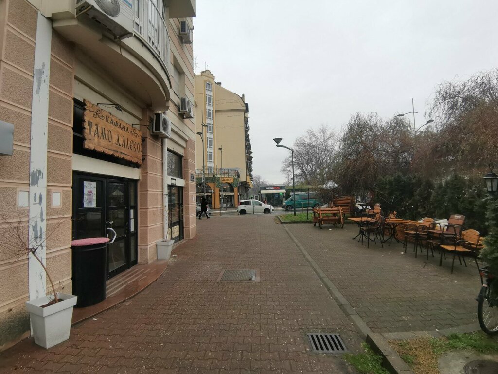 Kafe Tamo daleko, Novi Sad, foto