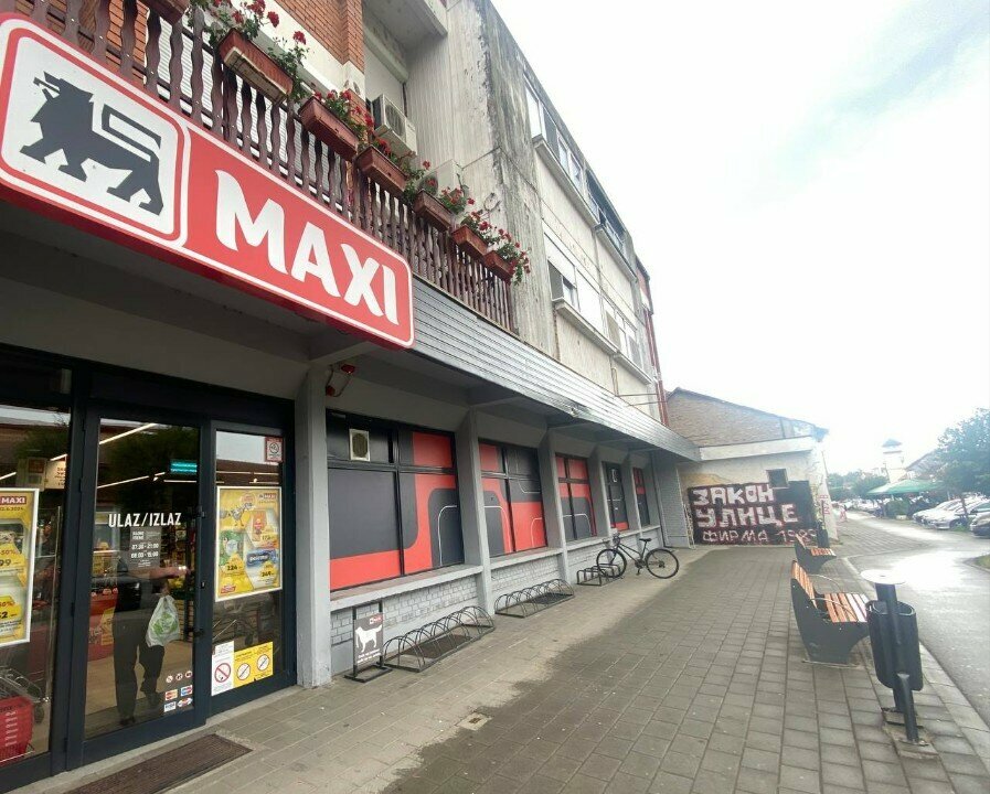 Süpermarket Maxi, Güney Backa İlçesi, foto