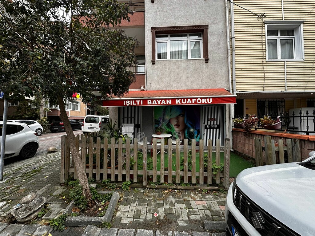 Kuaförler Işıltı Bayan Kuaförü, İstanbul, foto