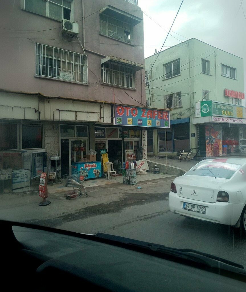 Otomobil yedek parçaları Oto Zafer, İzmir, foto