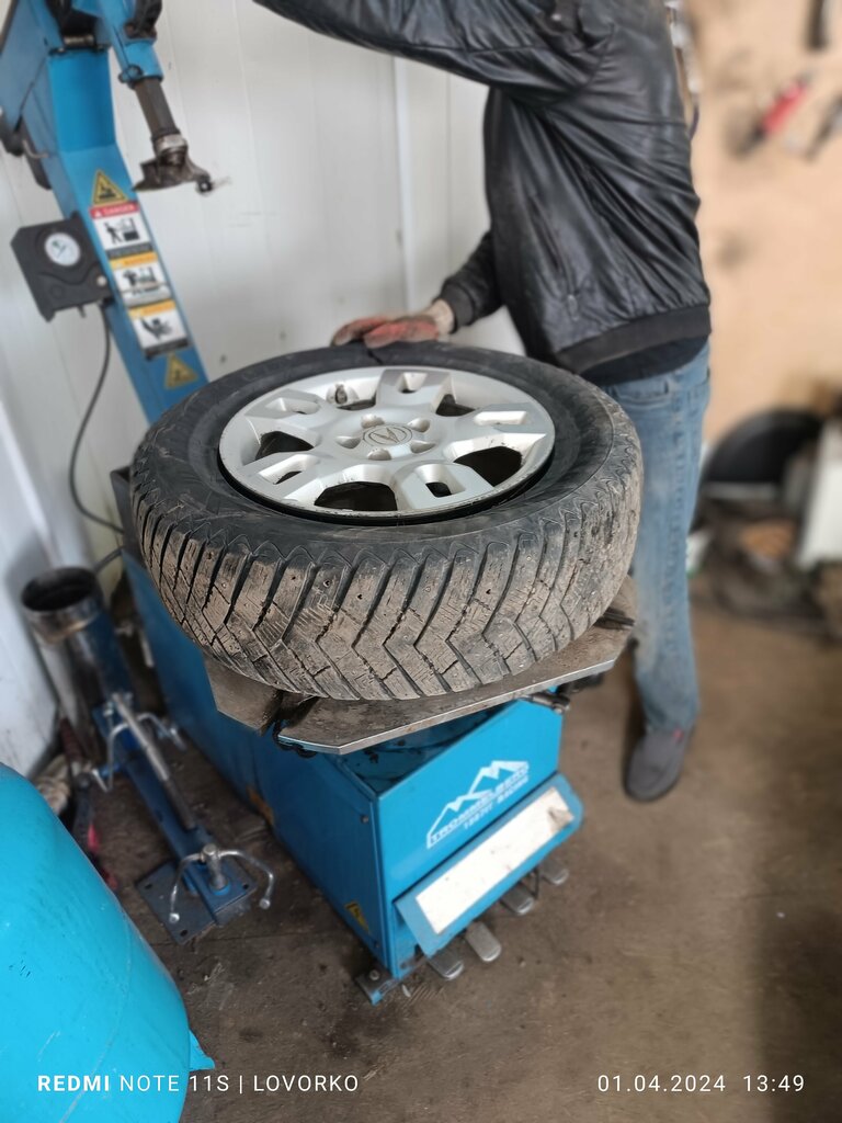 Oto lastik tamiri Шиномонтаж, Tulskaya oblastı, foto