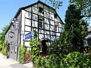 Hotel Haus Gimken (North Rhine-Westphalia, Essen, Schloßstraße, 182), otel  Essen'den