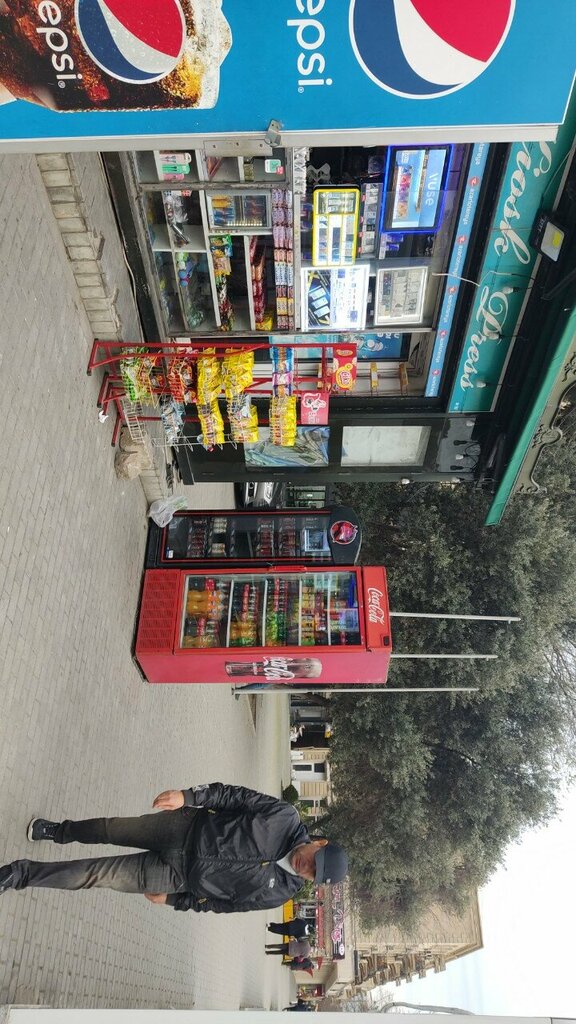 Gazete bayi Köşk, Bakü, foto