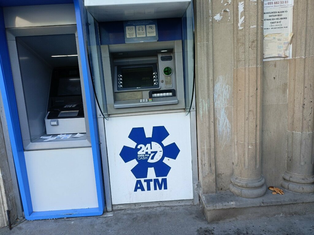 ATM'ler Asb, Bakü, foto