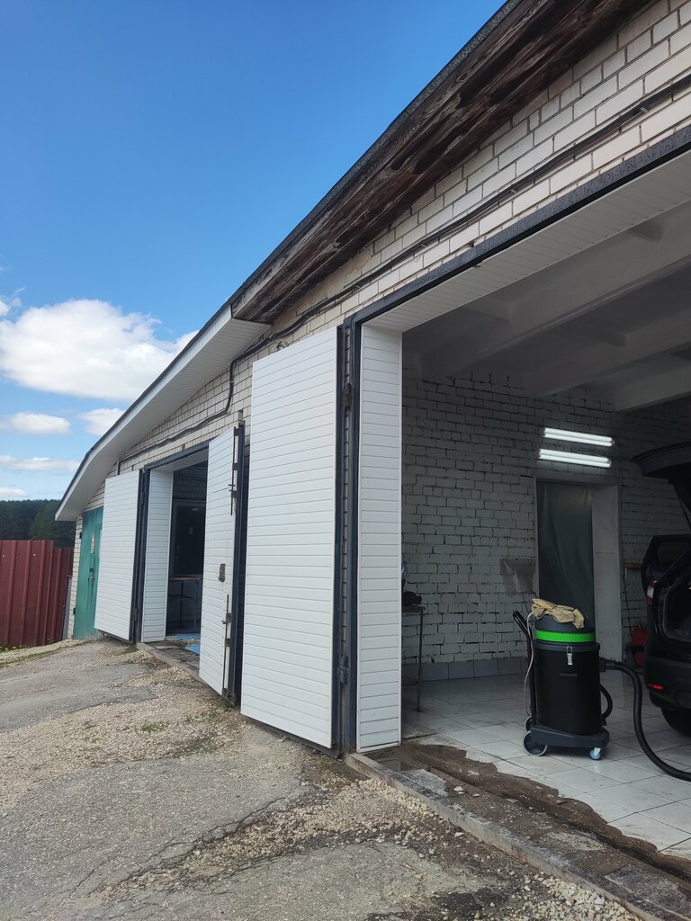Oto yıkama Car wash, Kasimov, foto