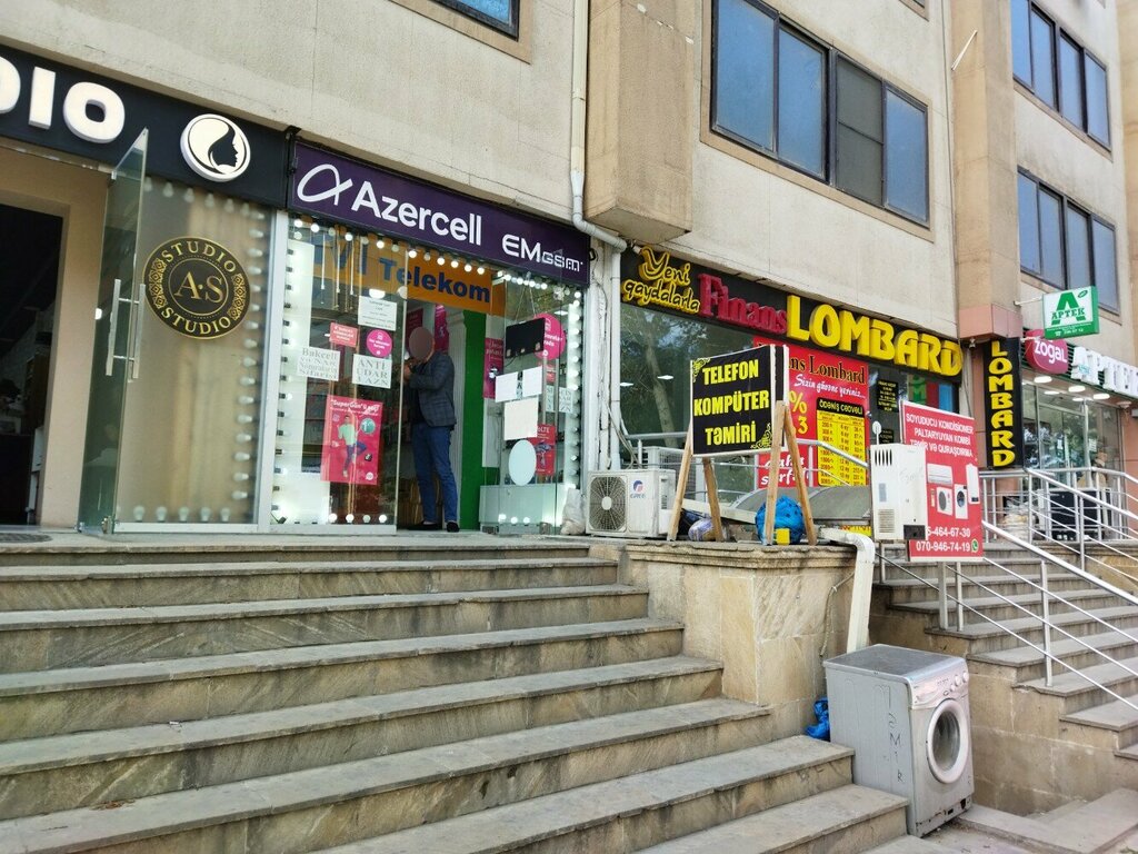 Cep telefonu aksesuarları Azercell, Bakü, foto