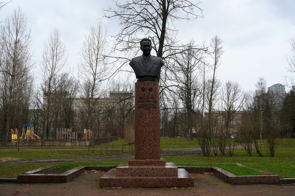 Anıt, heykel А.Н. Косыгин, Saint‑Petersburg, foto