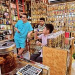 Saffron Village General Trading (1, Sikka 19A, Al Buteen, Deira, Dubai), kozmetik ve parfümeri mağazaları  Dubai'den
