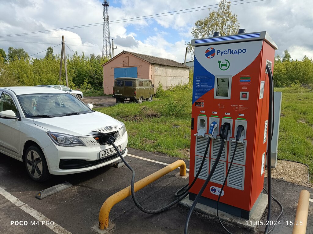 Elektrikli oto şarj istasyonları Станция зарядки электромобилей, Riajsk, foto