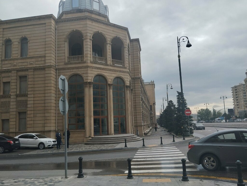 Yüksekokul College of Arts at the Azerbaijan State Academy of Arts, Bakü, foto