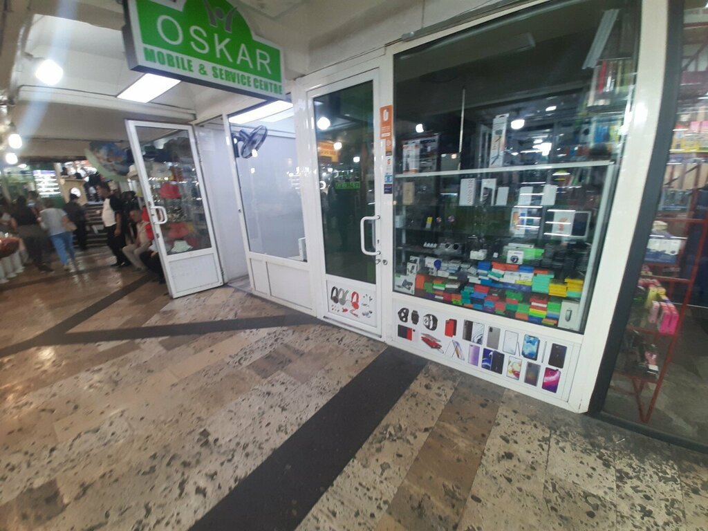 Cep telefonu ve aksesuarları satış mağazaları Oskar, Erivan, foto