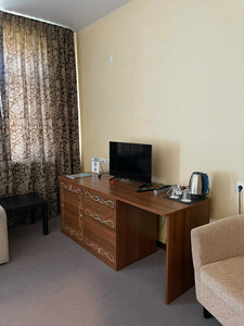Wolki & Lipki (Izhevsk, mikrorayon Lipovaya Roshcha, ulitsa Aleksandra Nevskogo, 2А), hotel  Izhevsk'ten