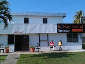 El Rey Hotel (Belmopan), otel  Belmopan'dan