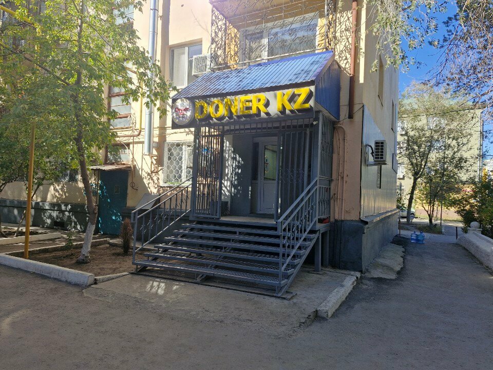 Fast food Doner Kz, Aktöbe, foto