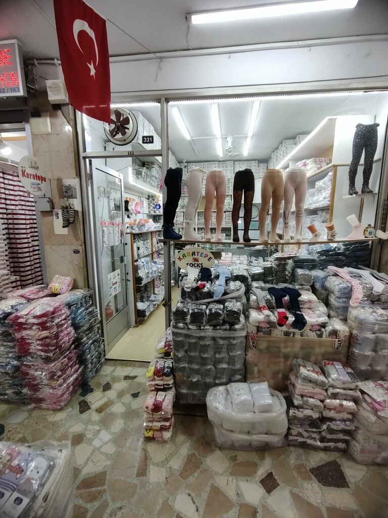 Çorap ve külotlu çorap mağazaları Karatepe Çorapları, İstanbul, foto