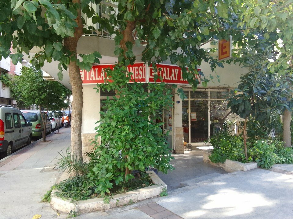 Eczaneler Talay Eczanesi, İzmir, foto