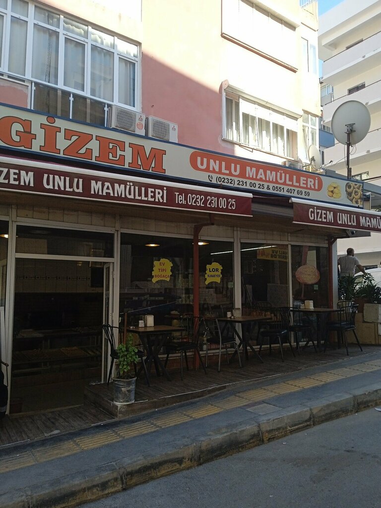 Ekmek fırını Gizem Unlu Mamülleri, İzmir, foto