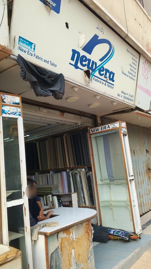 Giyim mağazası New Era Fabrics & Tailor, Karaçi, foto