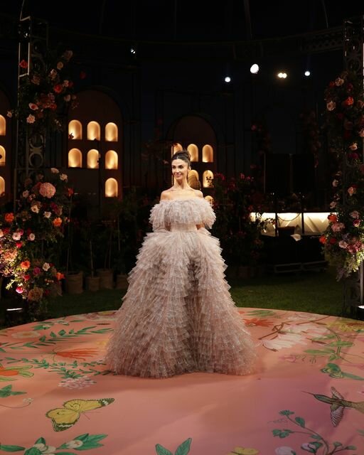 Giysilerin tasarımı ve modellenmesi Sara Pedram Creations, Dubai, foto