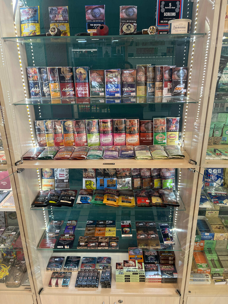 Tütün, sigara mağazaları Tobacco dynasty, Saint‑Petersburg, foto