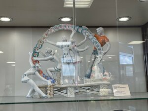 Dulyovo porcelain (Lenina Street No:15/1), müzeler ve sanat galerileri  Likino‑Duliovo'dan