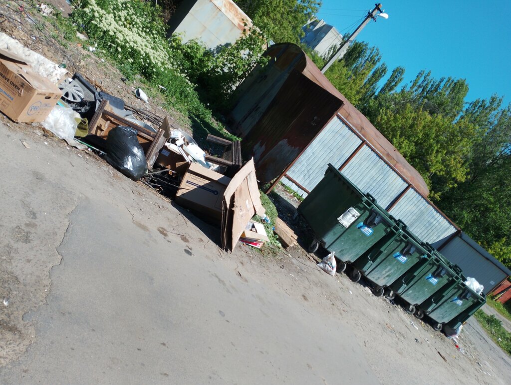 Çöp alanları Trash and garbage disposal area, Balaşov, foto