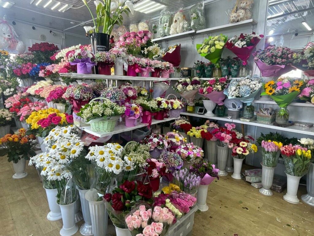 Çiçekçiler Flowers with love, Surgut, foto