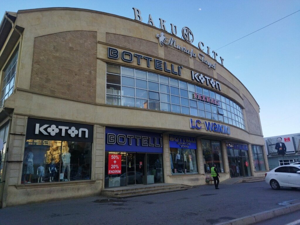 Giyim mağazası Mustafa Tayat, Bakü, foto