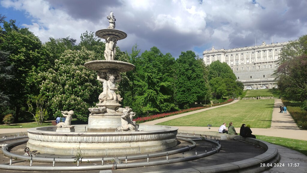 Kültür ve eğlence parkları Campo del Moro, Madrid, foto