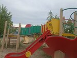 Playground (Republic of Sakha (Yakutia), Lenskiy rayon, munitsipalnoye obrazovaniye Lensk), oyun alanı  Lensk'ten