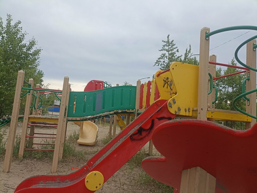 Oyun alanı Playground, Lensk, foto