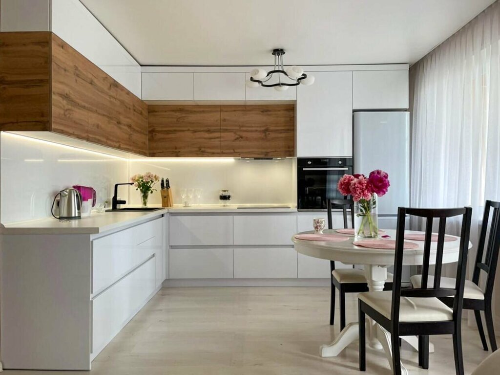 Özel mobilya yapımı Статус, Krasnoyarsk, foto