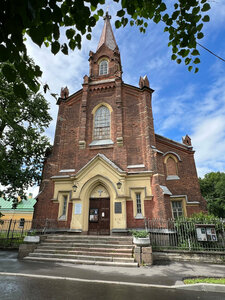 Finnish Evangelical Lutheran Church (Naberezhnaya Street No:4/25), protestan kilisesi  Puşkin'den