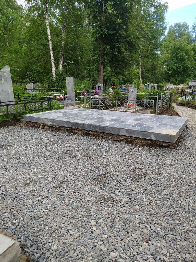 Ünlü kişilerin mezarları Пётр Павлович Ершов, Tobolsk, foto