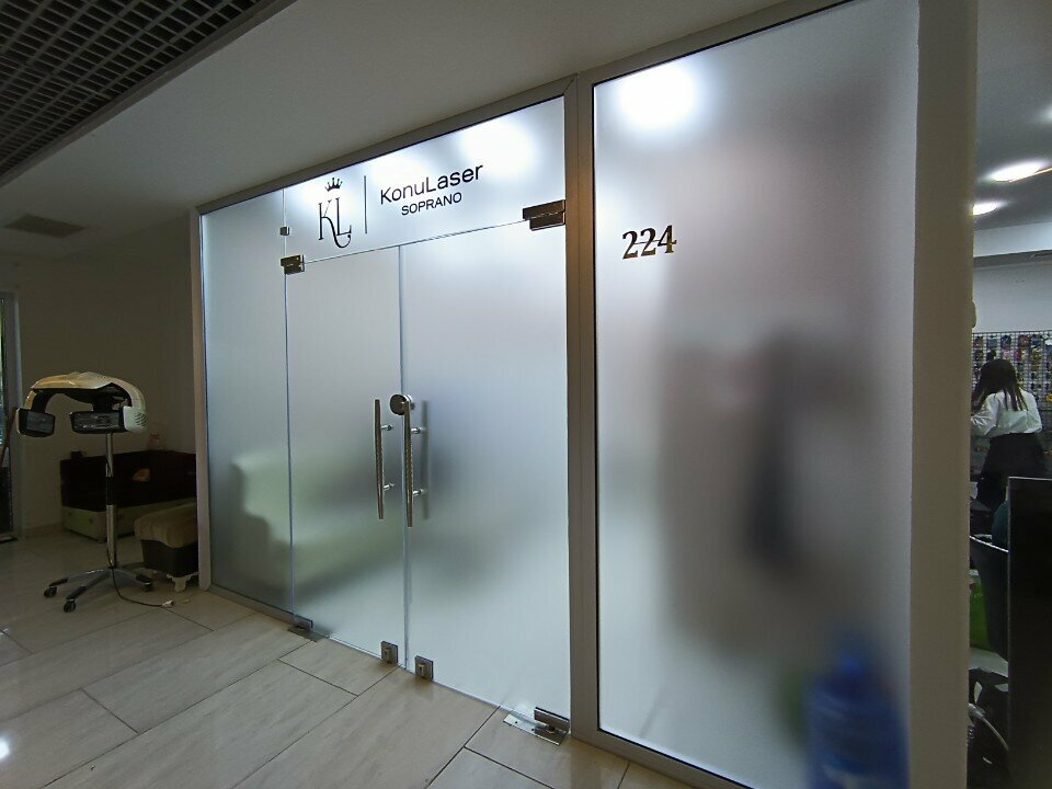 Güzellik salonu Konulazer, Bakü, foto