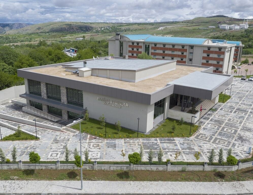 Lise Kerem Aydınlar Fen Lisesi, Arapgir, foto