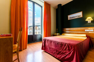 Ele Mirador de Santa Ana (Calle Alfonso de Montalvo No:2, Avila), otel  Avila'dan