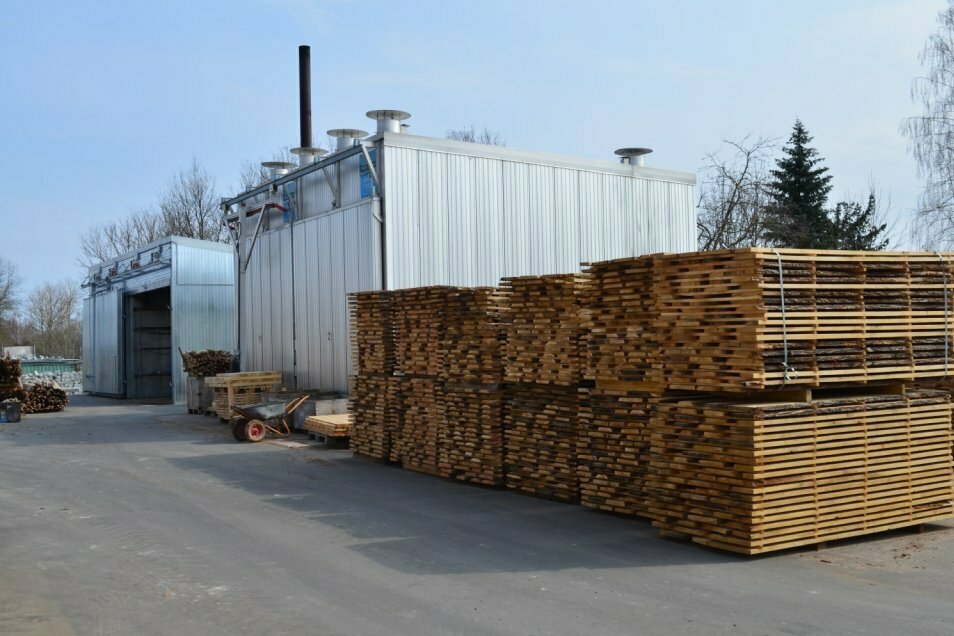 Ahşap endüstrisi BelExtradrev, Minskaya oblastı, foto