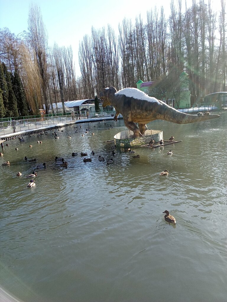 Park, sokak heykeli Динозавр, Lipetsk, foto