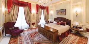 Нимфея Royal Residence (Парковое шоссе No:14А, посёлок городского типа Парковое), otel  Kırım Cumhuriyeti'nden