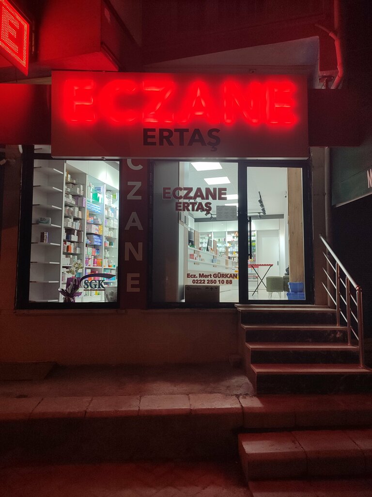 Eczaneler Ertaş Eczanesi, Eskişehir, foto