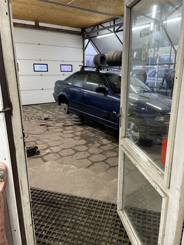 Oto lastik tamiri Tire Service, Gancevichi, foto