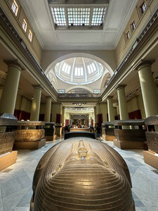 Kahire Mısır Müzesi (Cairo, Qasr El Nile, El Ismailia), müzeler ve sanat galerileri  Kahire'den