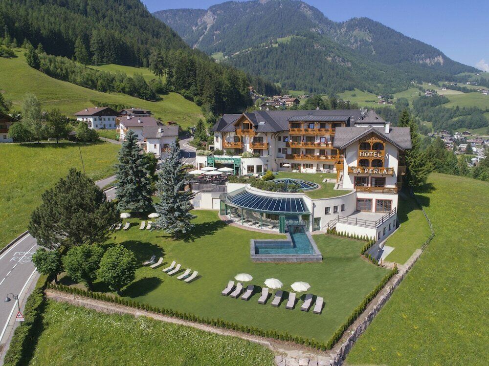 Otel Alpin & Vital Hotel La Perla, Trentino‑Alto Adige, foto