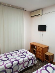 Hostal L Escaleta (Comunidad Autónoma de Valenciana, Castellón, Oropesa del Mar, Ronda Mar), otel  Oropesa del Mar'dan
